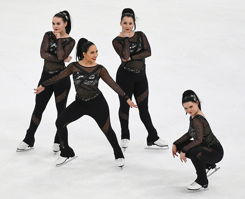 Team Spotlight: A "Strong Women" Theme for Hockettes Junior ...